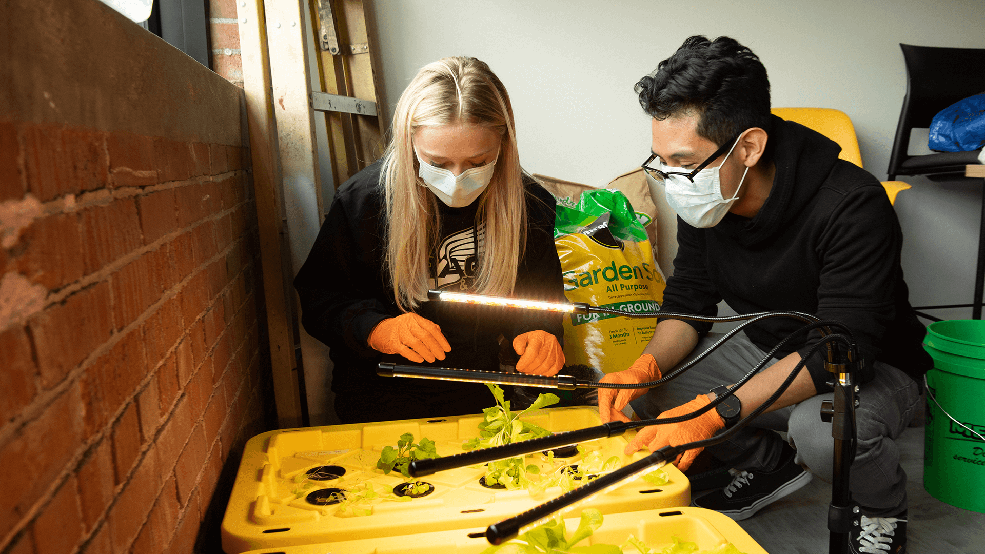 Lilly research facility sparks enthusiasm for science in students