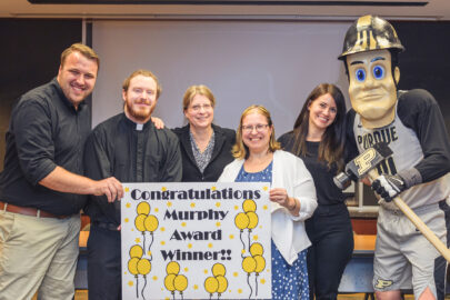 Murphy Award winner Melinda Zook aims to bring texts alive